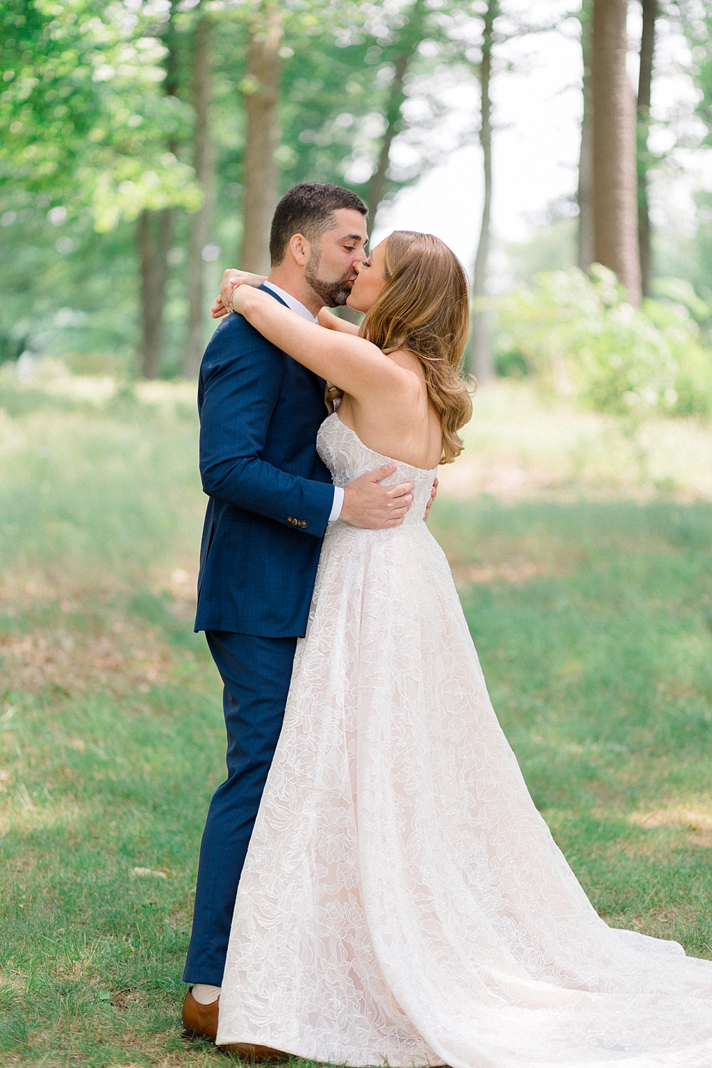 Whimsical Summer Wedding at The Mansion at Natirar | Maggie + Ty